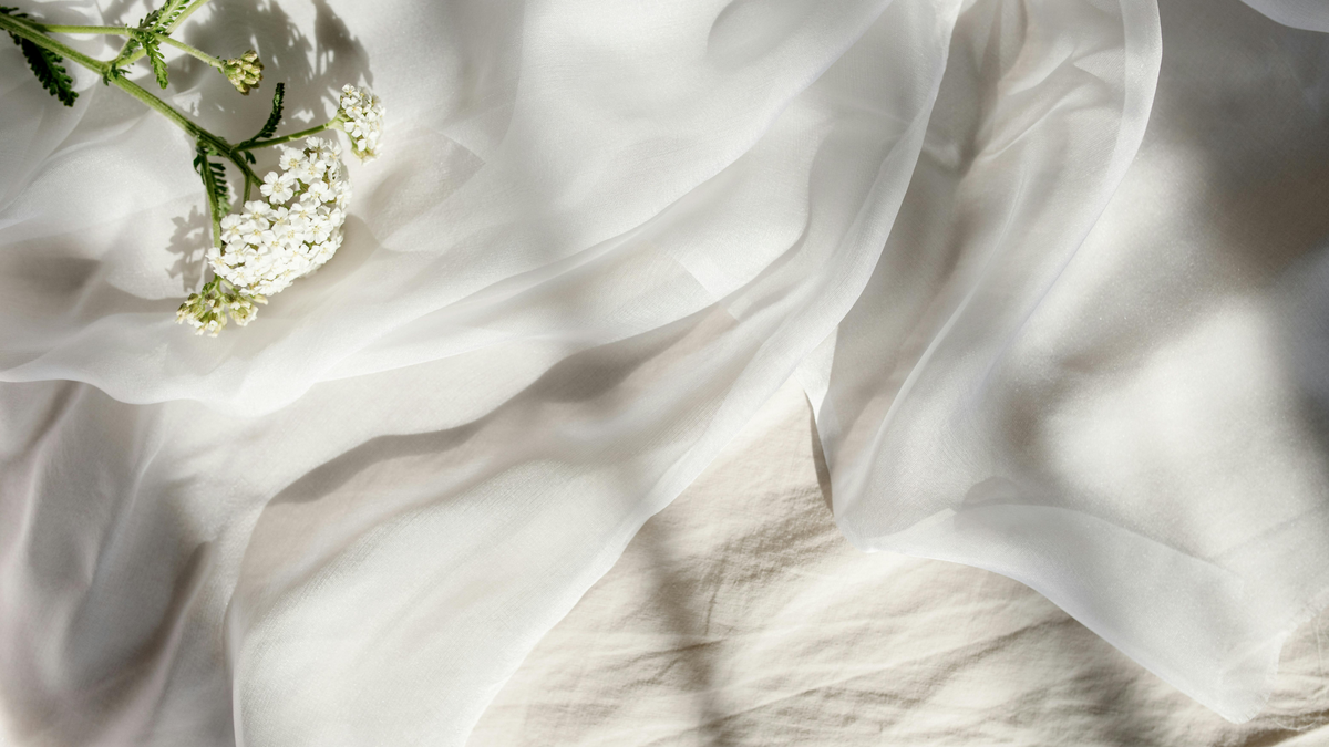 What Can You Make Out of Linen Fabric? - Rohiyaan